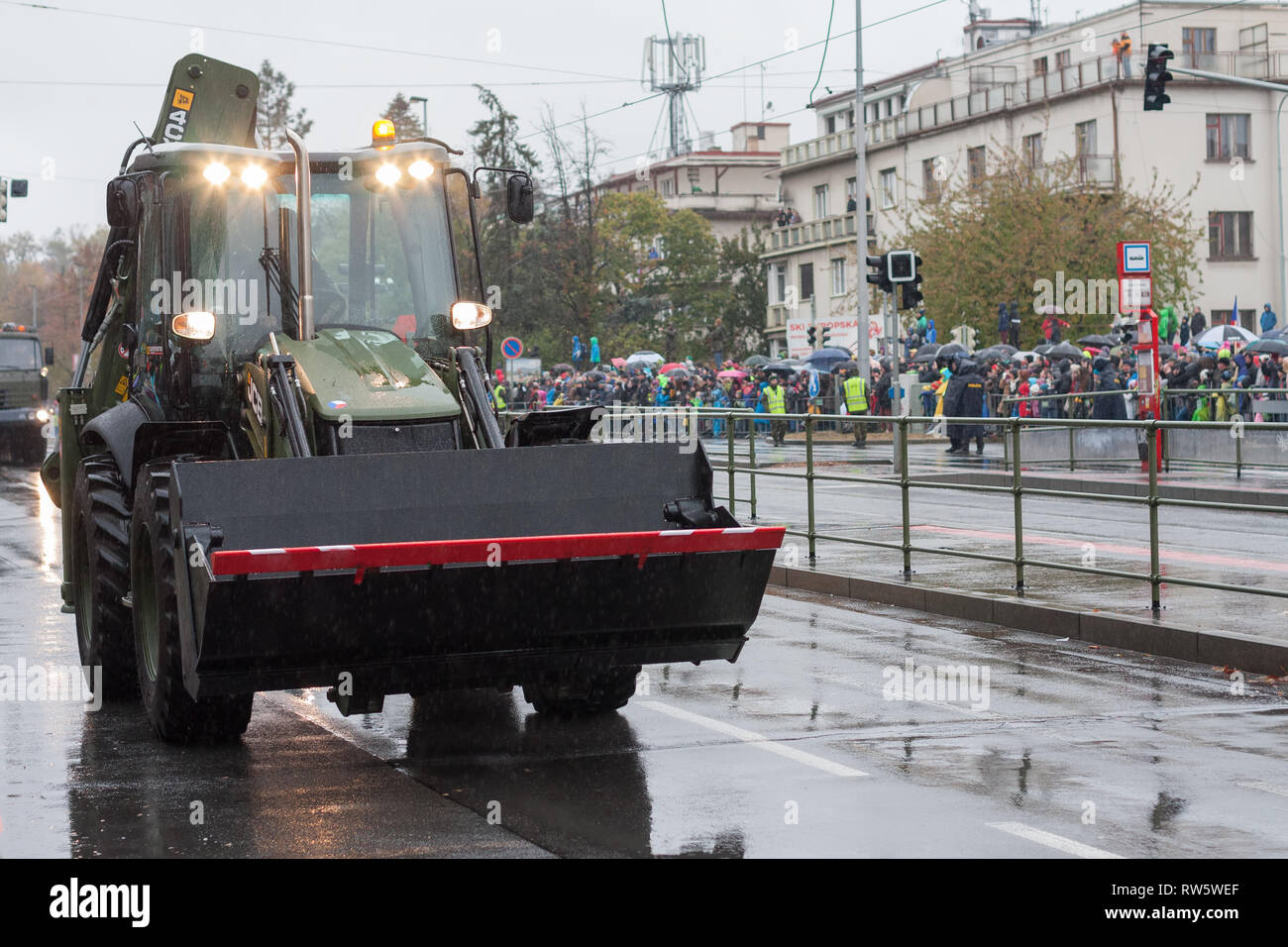 European street, Prague-October 28, 2018: Soldiers of Czech Army are ...