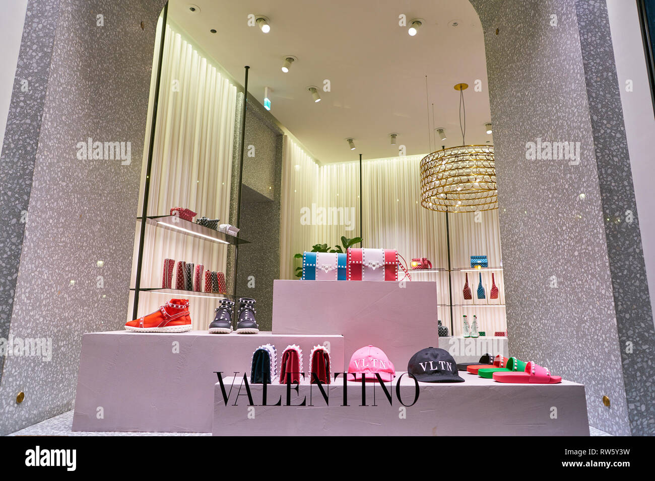 Rome shop valentino hi-res stock photography and images - Alamy