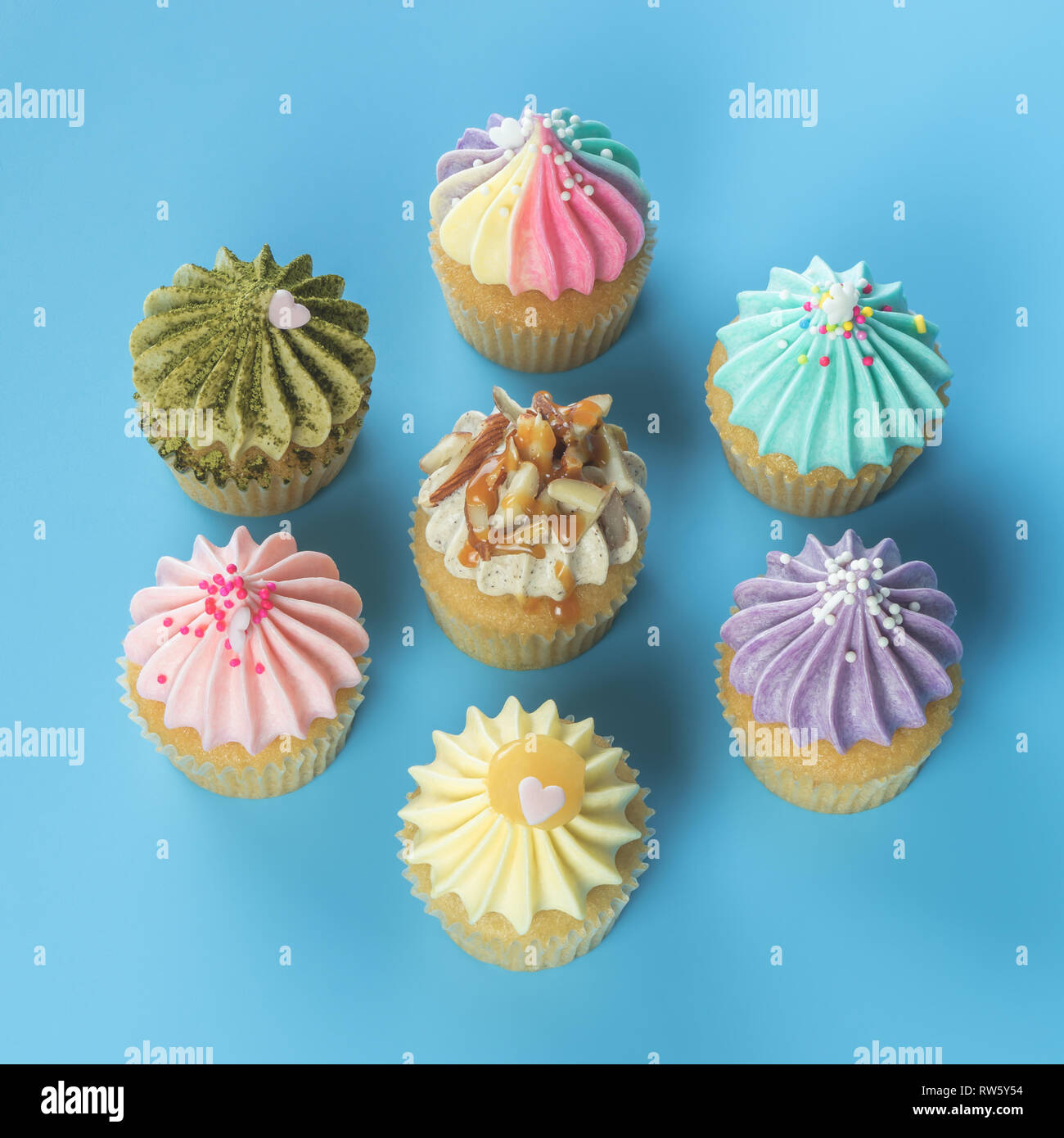 Cupcakes top view hi-res stock photography and images - Alamy