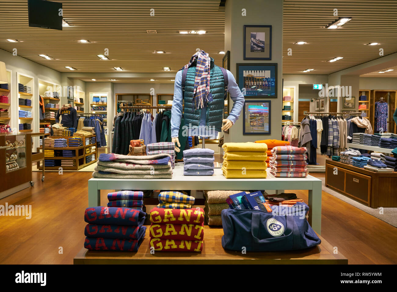 Gant store shop interior hi-res stock photography and images - Alamy