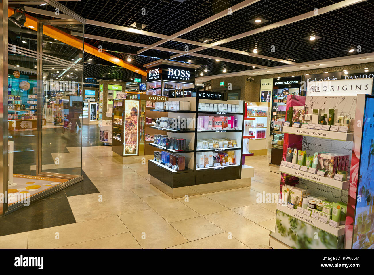 Origins store display hi-res stock photography and images - Alamy