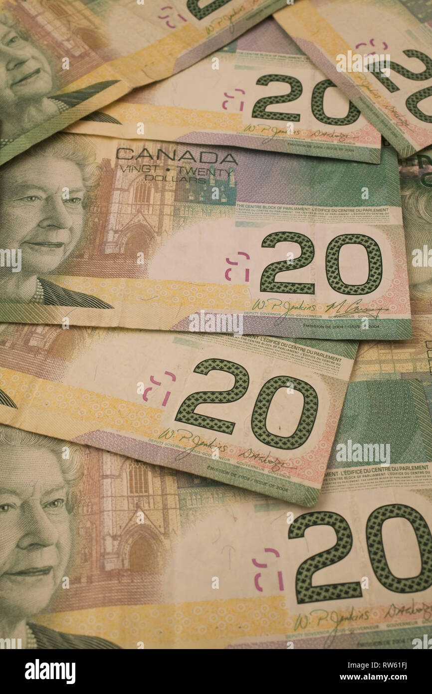 Canadian polymer banknotes hi-res stock photography and images - Alamy