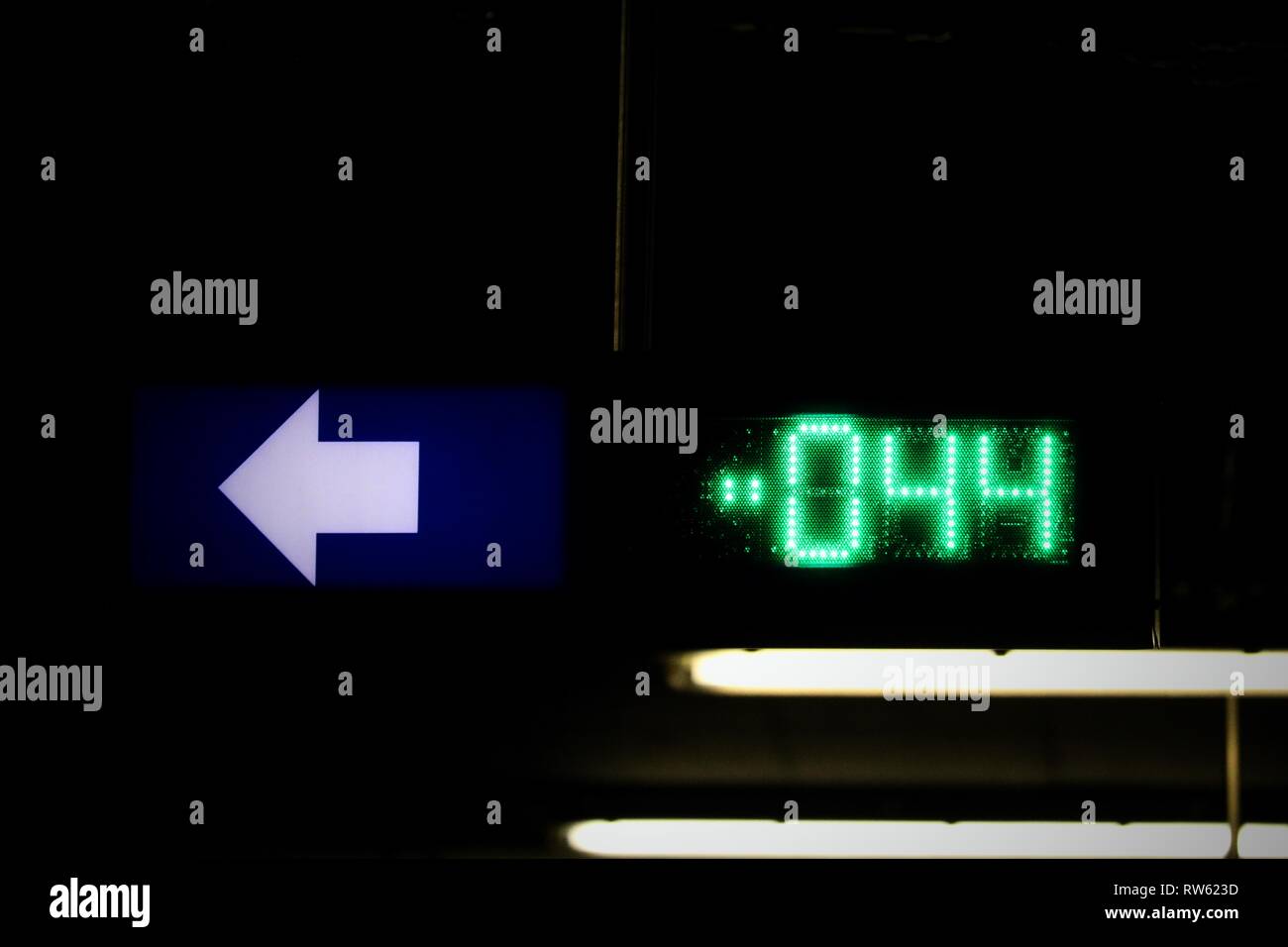 Arrow sign and numbers Stock Photo - Alamy
