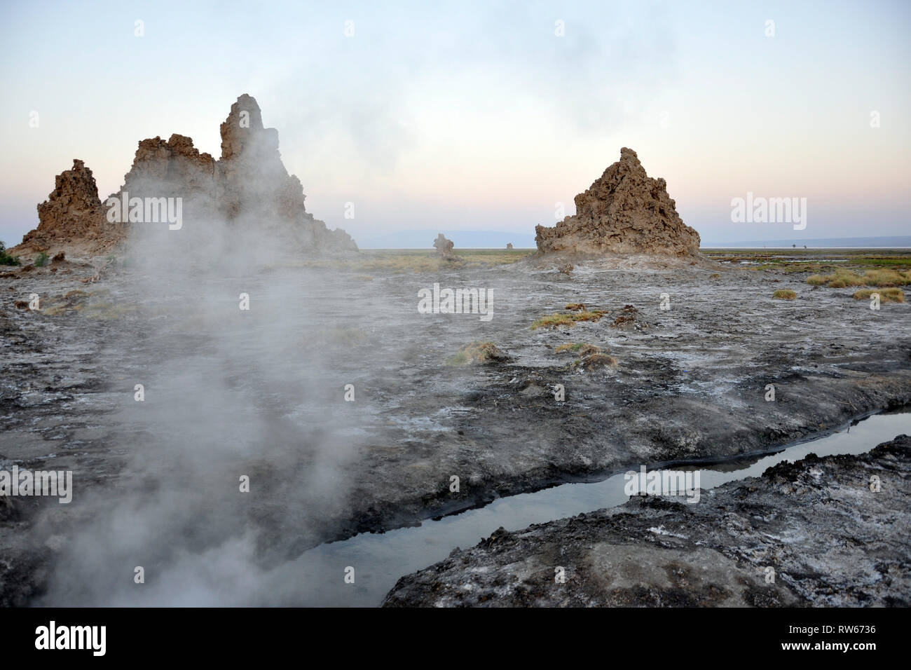 Lake Abbe High Resolution Stock Photography and Images - Alamy