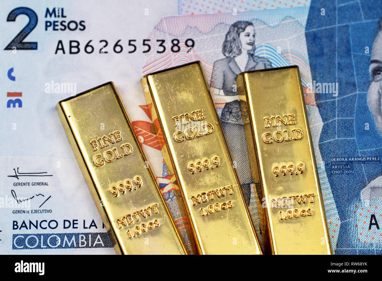 Colombian currencies hi-res stock photography and images - Alamy