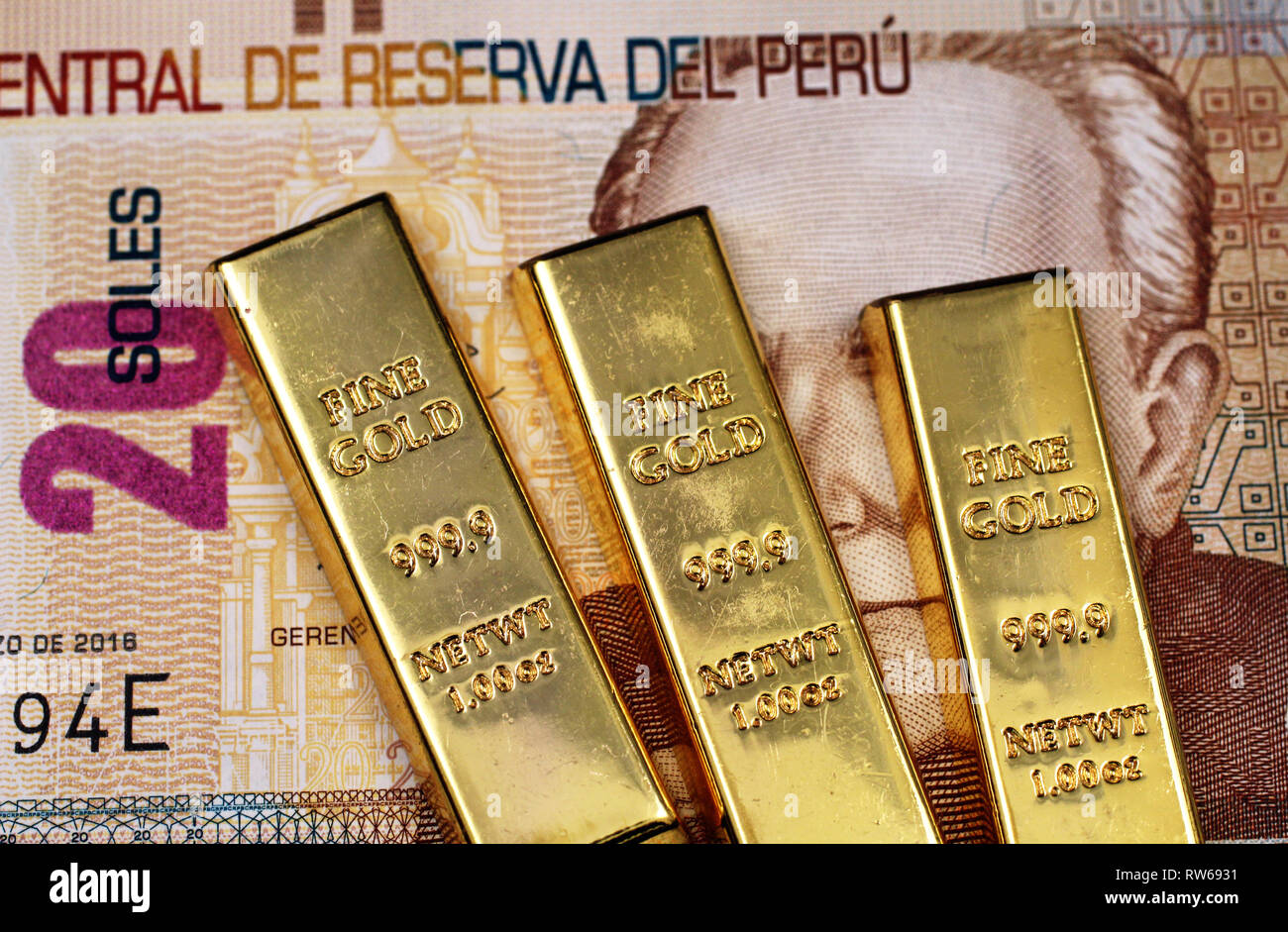 Gold Bars In Bank High Resolution Stock Photography and Images - Alamy
