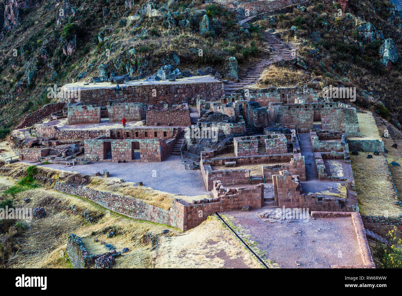 Pisac: SECTOR OF INTIHUATANA, in it are the palaces, temples and ...