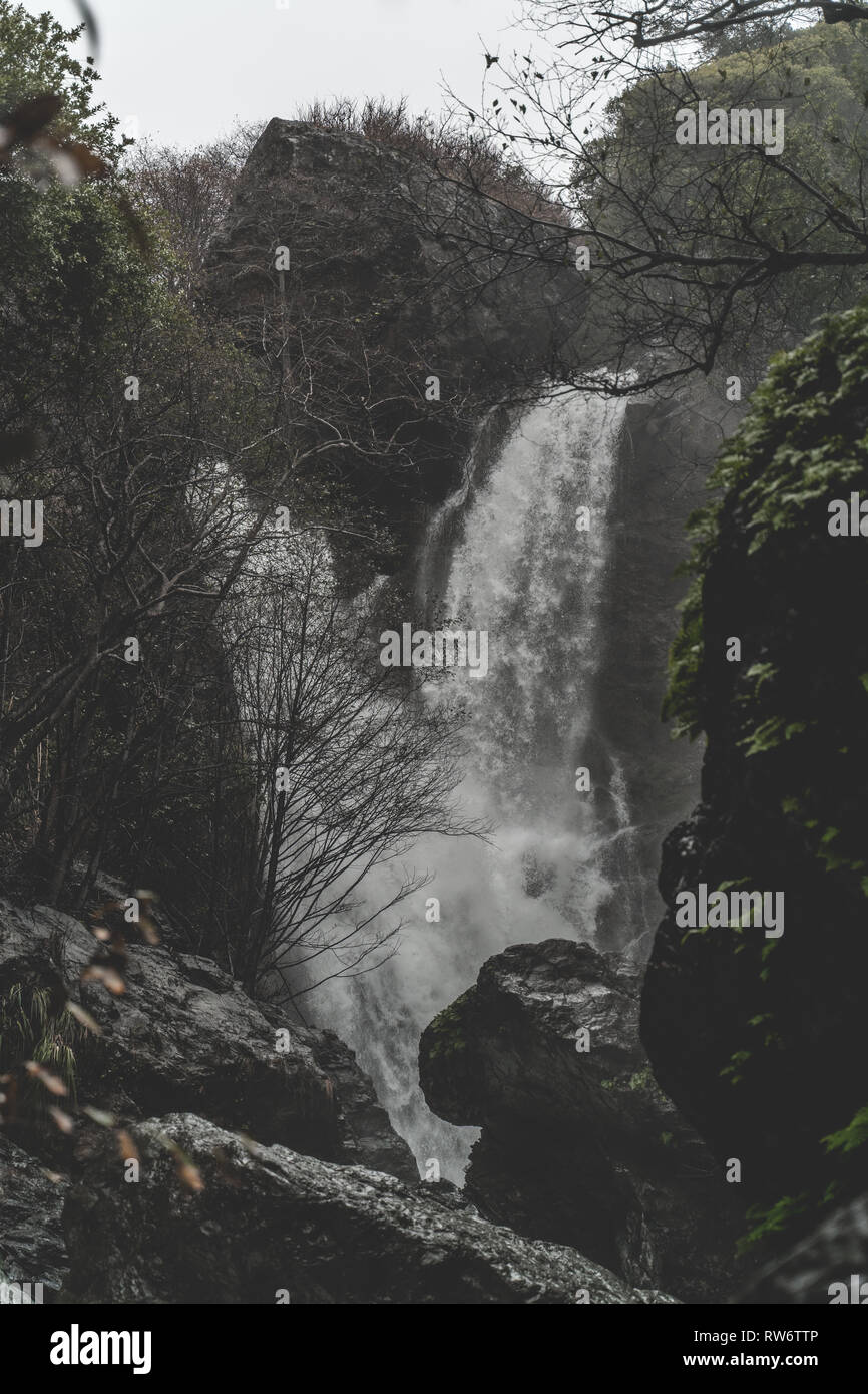 Rainy weather winter on river hi-res stock photography and images - Alamy