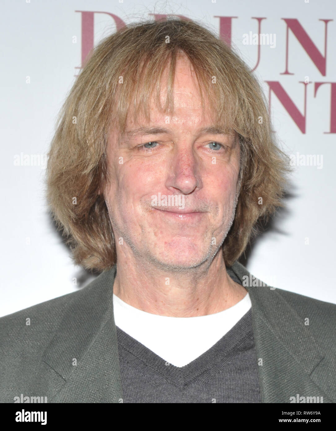 Wolf parents hi-res stock photography and images - Alamy