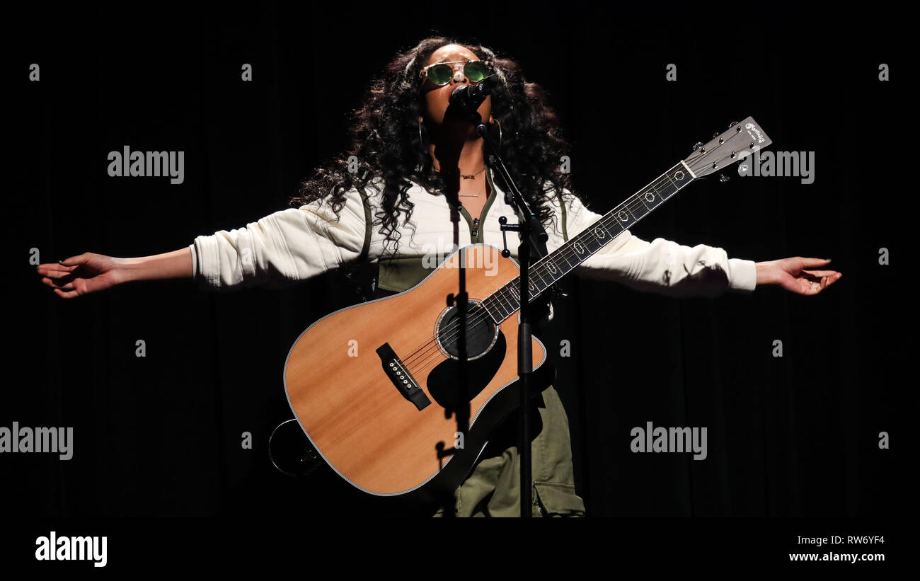 LOS ANGELES, CA, USA - DECEMBER 14: Singer H.E.R. aka Gabriella Wilson ...