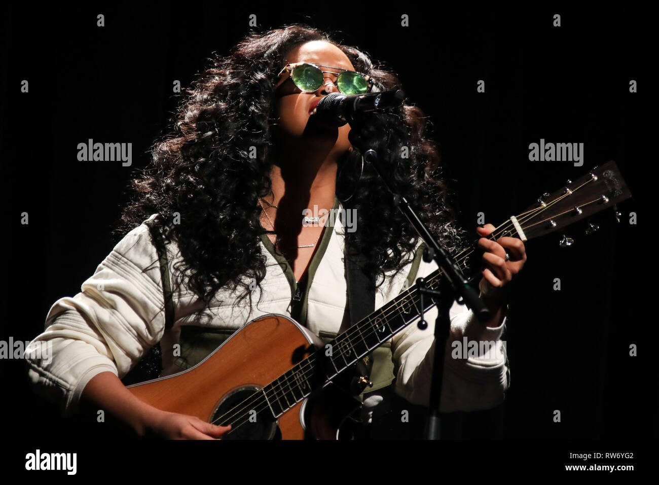 Gabi wilson hi-res stock photography and images - Alamy