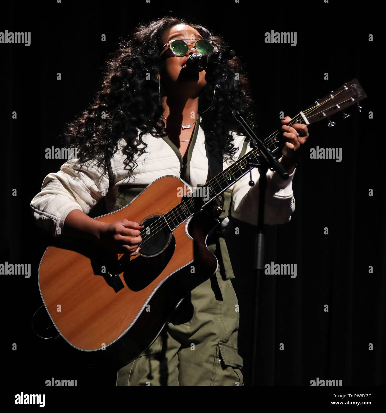 Gabi wilson hi-res stock photography and images - Alamy