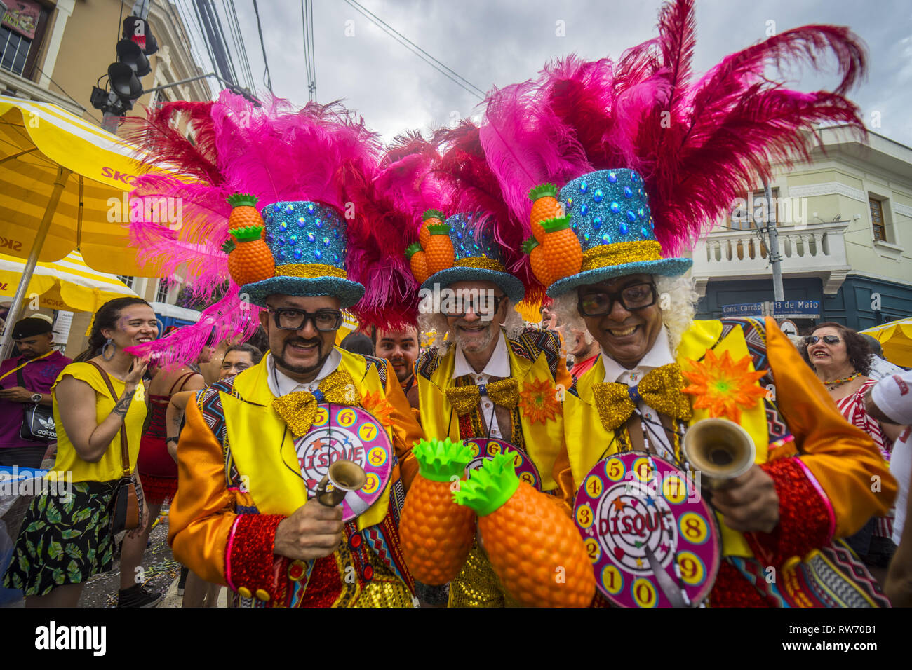 CARNIVAL BRAZIL - Revellers take part in an annual block party during ...