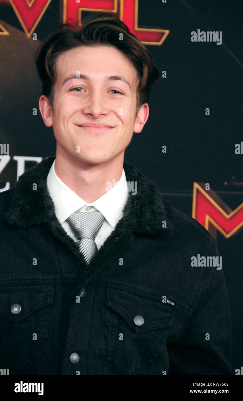 Hollywood, USA. 04th Mar, 2019. HOLLYWOOD, CA - MARCH 4: Actor Luke ...
