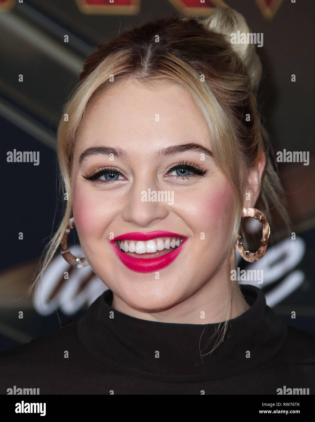 HOLLYWOOD, LOS ANGELES, CA, USA - MARCH 04: Model Iskra Lawrence ...