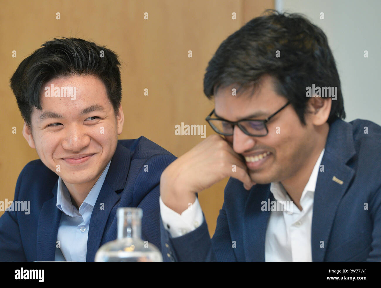 Chess grandmaster Thai Dai Van Nguyen, left, and Pentala Harikrishna ...