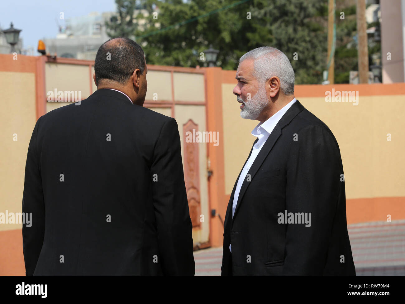 Egyptian mediation hi-res stock photography and images - Alamy