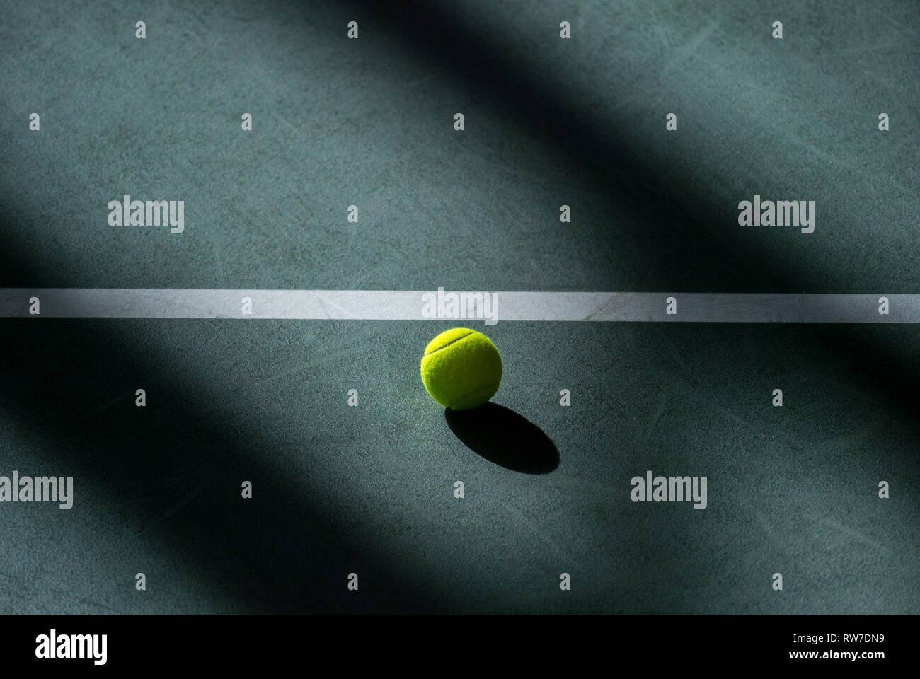 Tenis field hi-res stock photography and images - Alamy