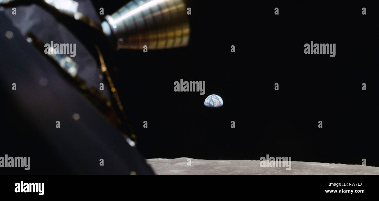 APOLLO 11, 2019. © Neon / courtesy Everett Collection Stock Photo - Alamy