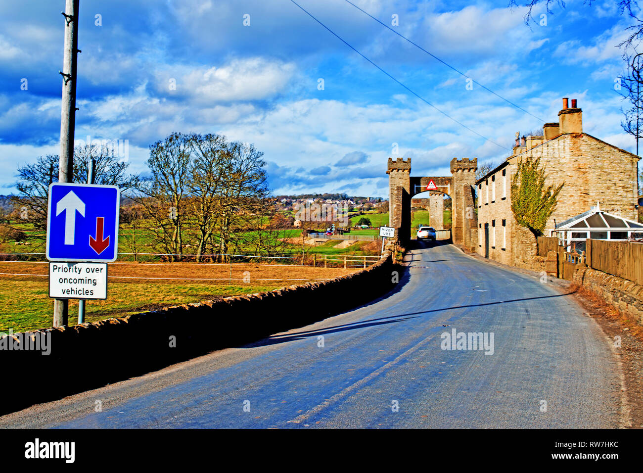 Middleham Bridge High Resolution Stock Photography and Images - Alamy