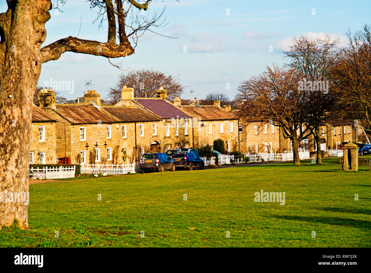East witton village hi-res stock photography and images - Alamy
