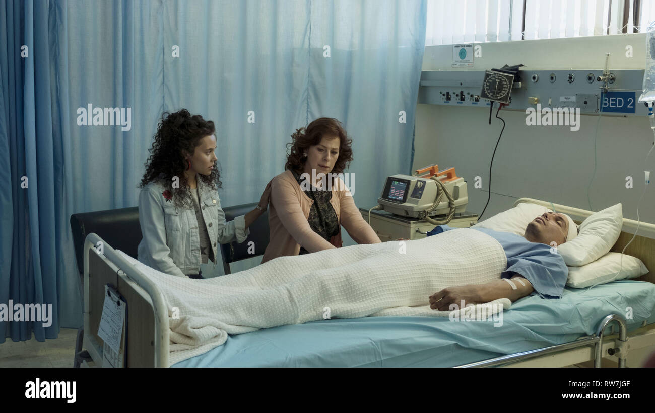 DEUTSCHLAND 86, from left: Emma Fischer, Susan Danford, Chris Veres ...