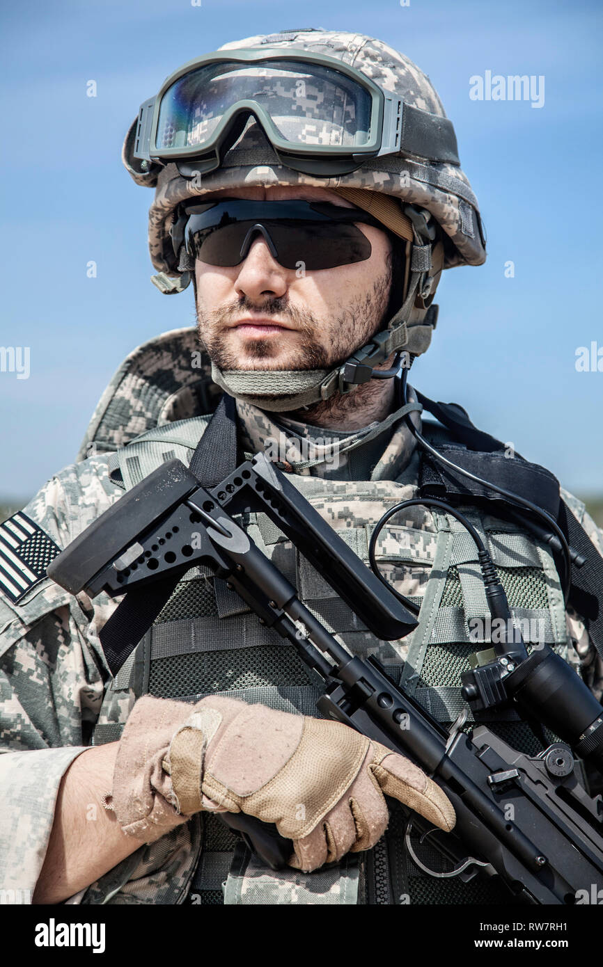 Portrait of United States airborne infantry marksman Stock Photo - Alamy