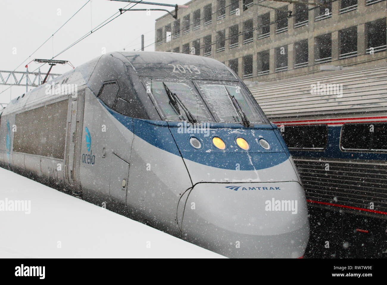 Amtrak, Hartford Line, and Shoreline East Trains at New Haven Union ...