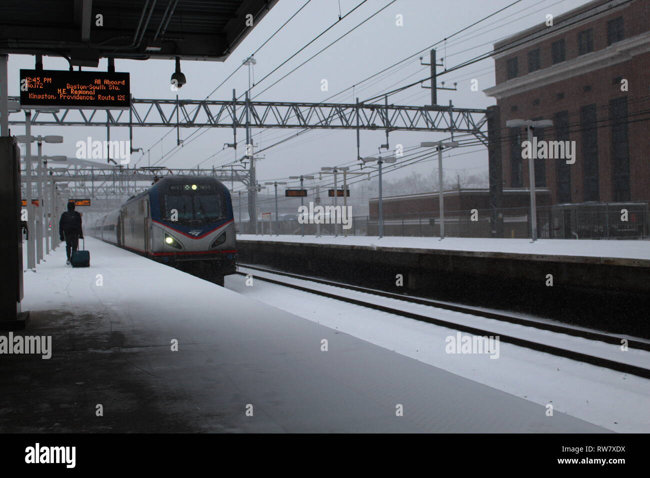 Amtrak, Hartford Line, and Shoreline East Trains at New Haven Union ...