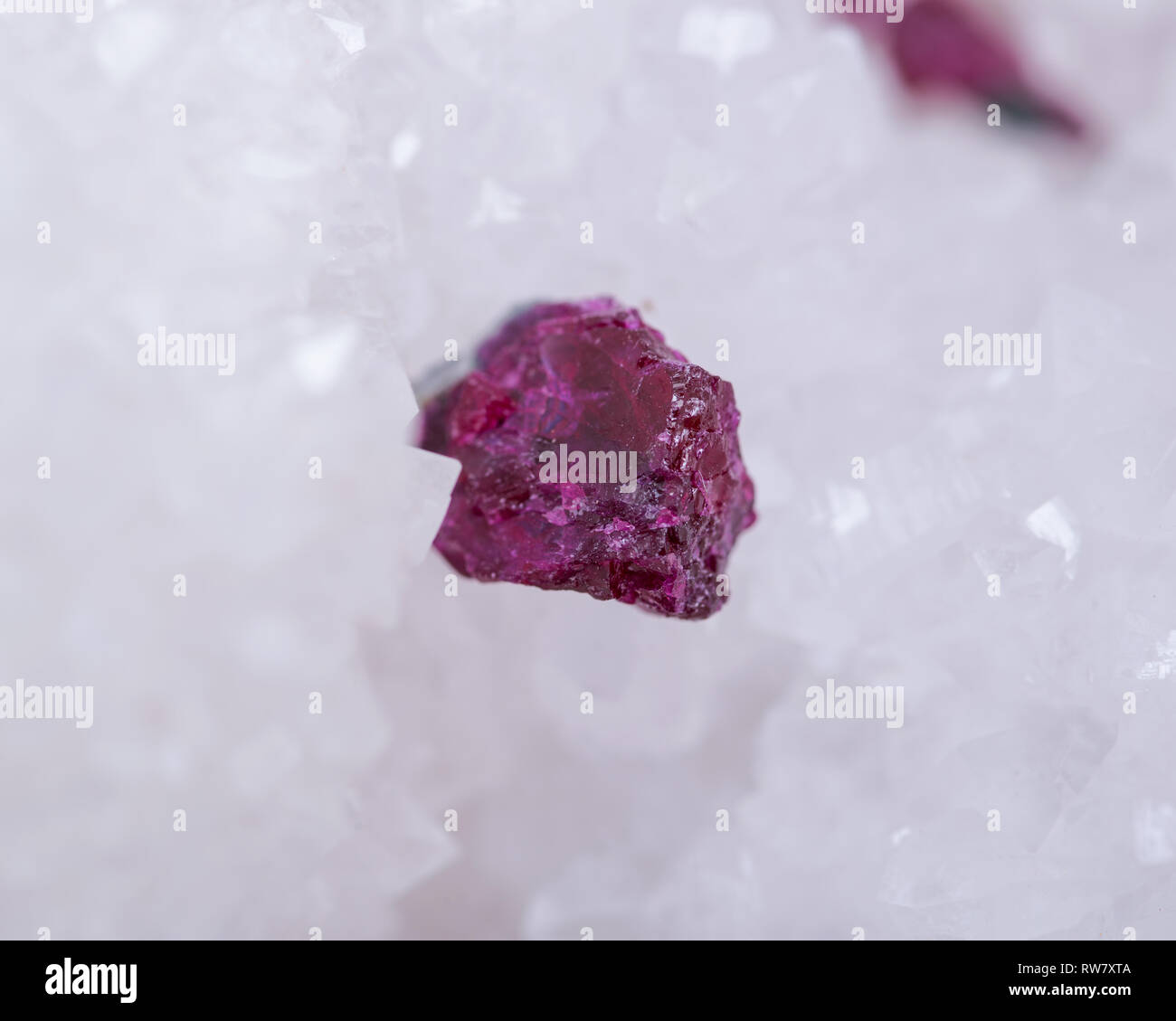 Hydroxides mineral class hi-res stock photography and images - Alamy