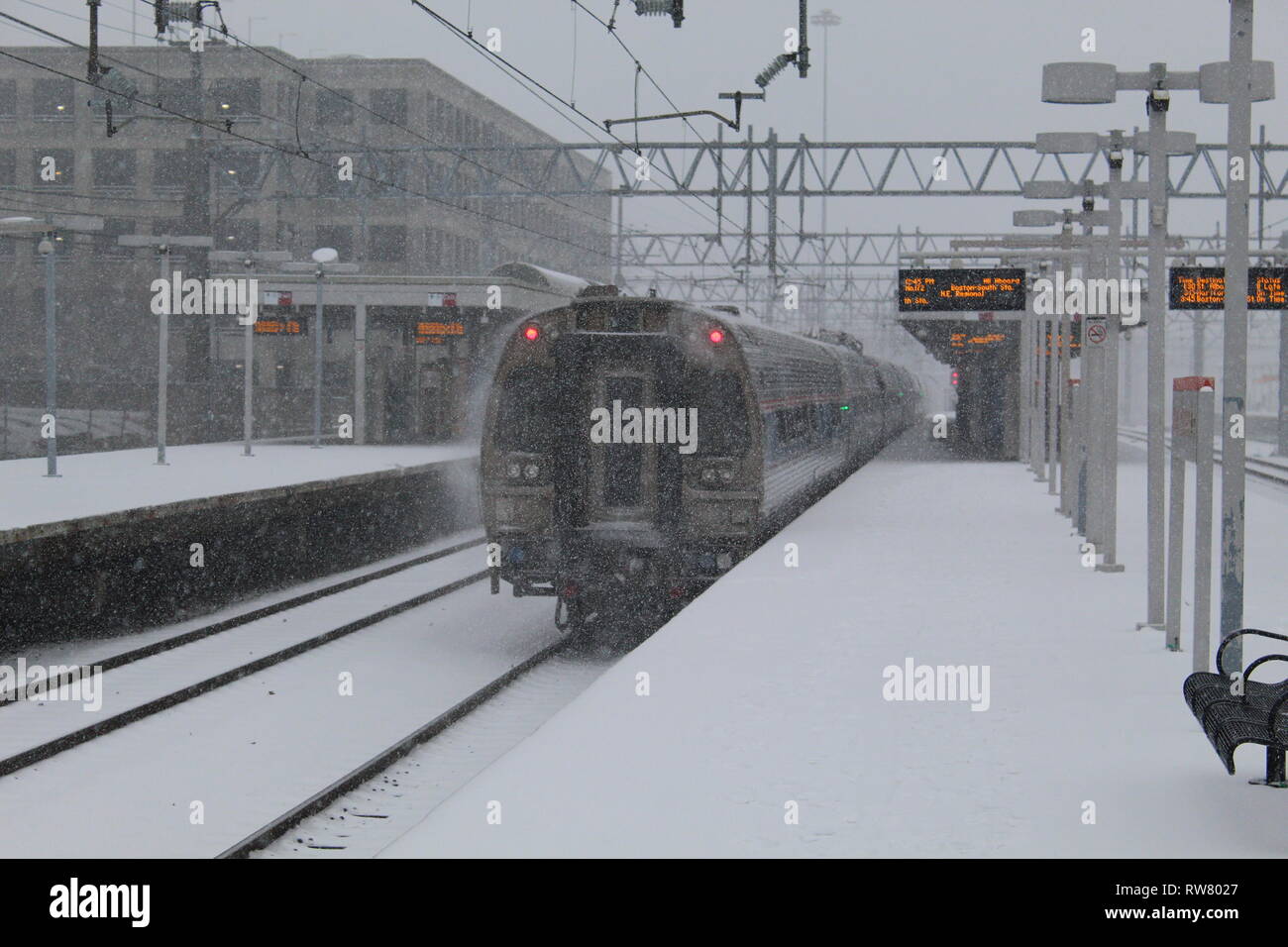 Amtrak, Hartford Line, and Shoreline East Trains at New Haven Union ...