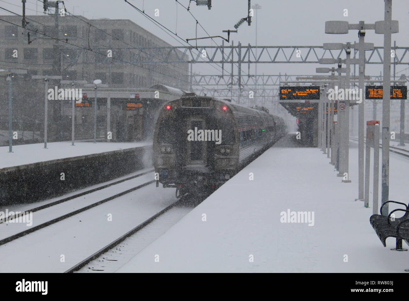 Amtrak, Hartford Line, and Shoreline East Trains at New Haven Union ...