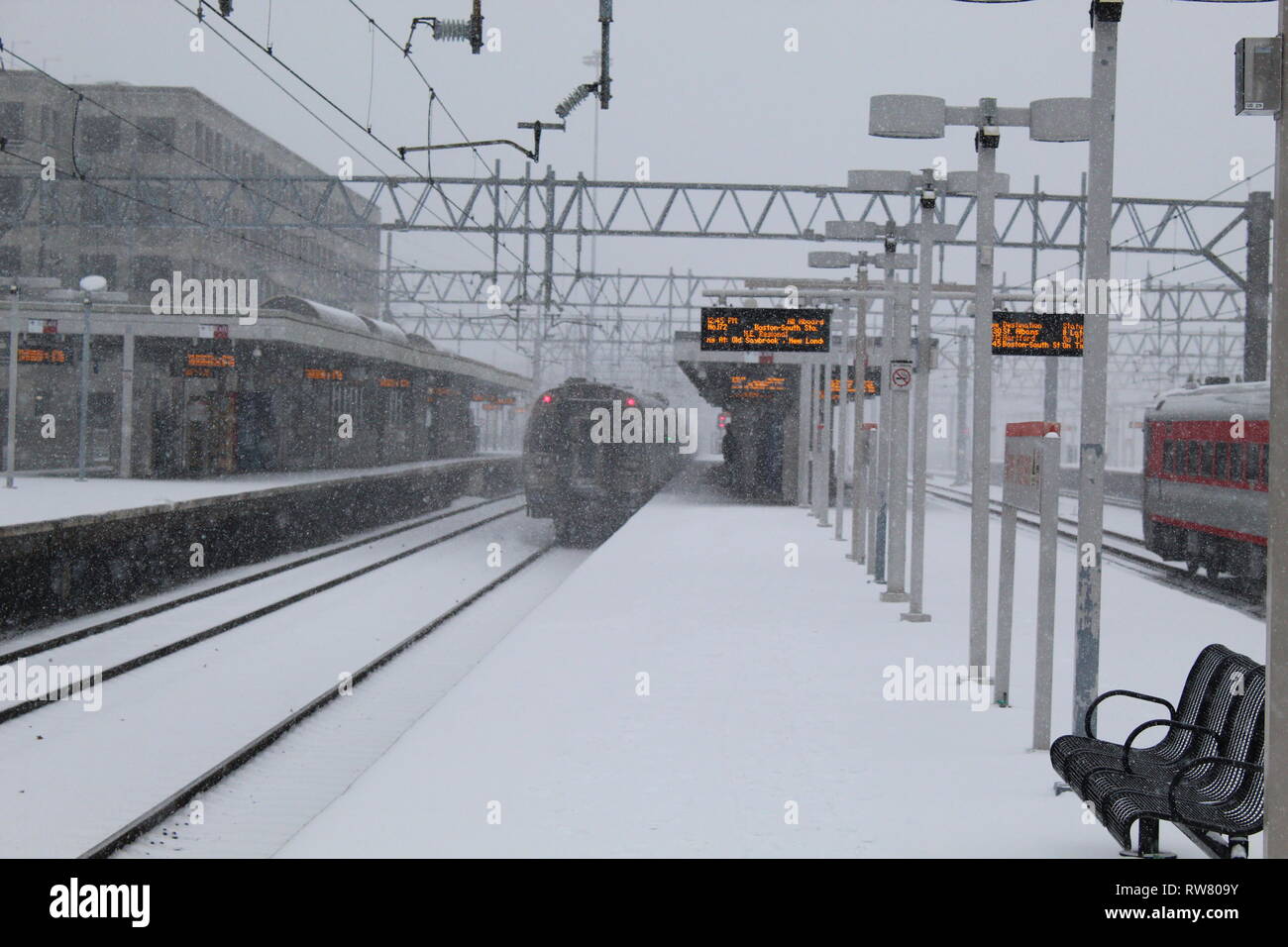 Amtrak, Hartford Line, and Shoreline East Trains at New Haven Union ...
