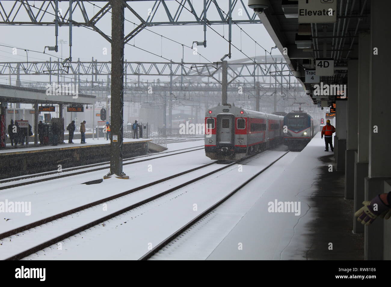 Amtrak, Hartford Line, and Shoreline East Trains at New Haven Union ...