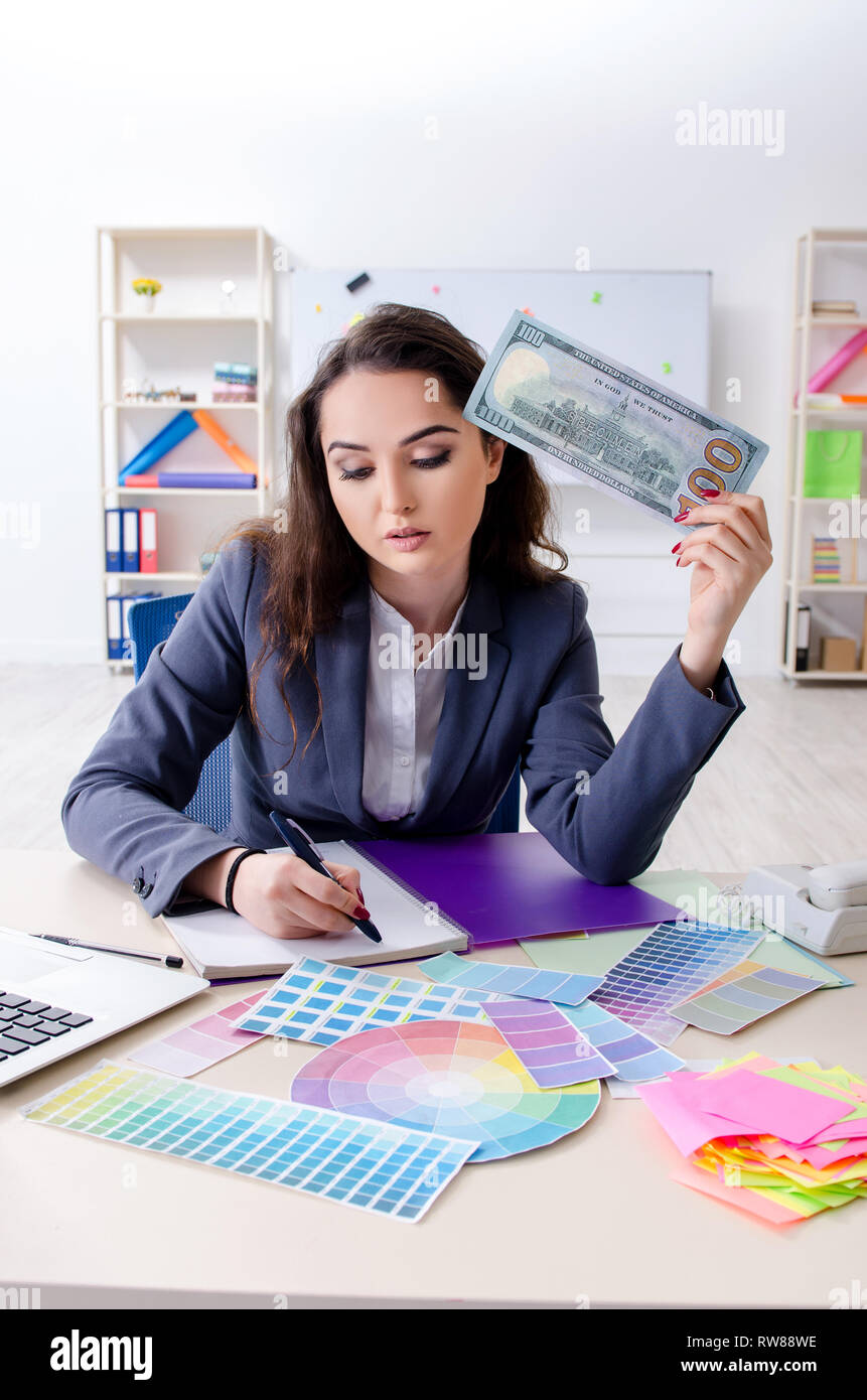 Comparing notes young female hi-res stock photography and images - Alamy