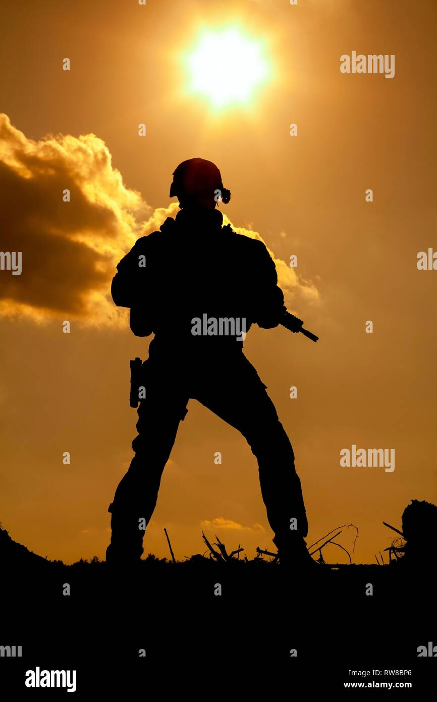 Silhouette of a United States Army ranger in the mountains Stock Photo ...