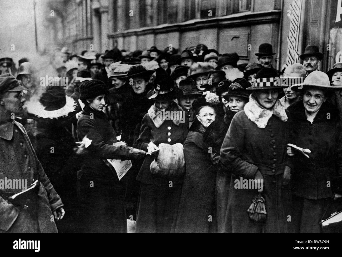 Votes For Women 1900s High Resolution Stock Photography and Images - Alamy