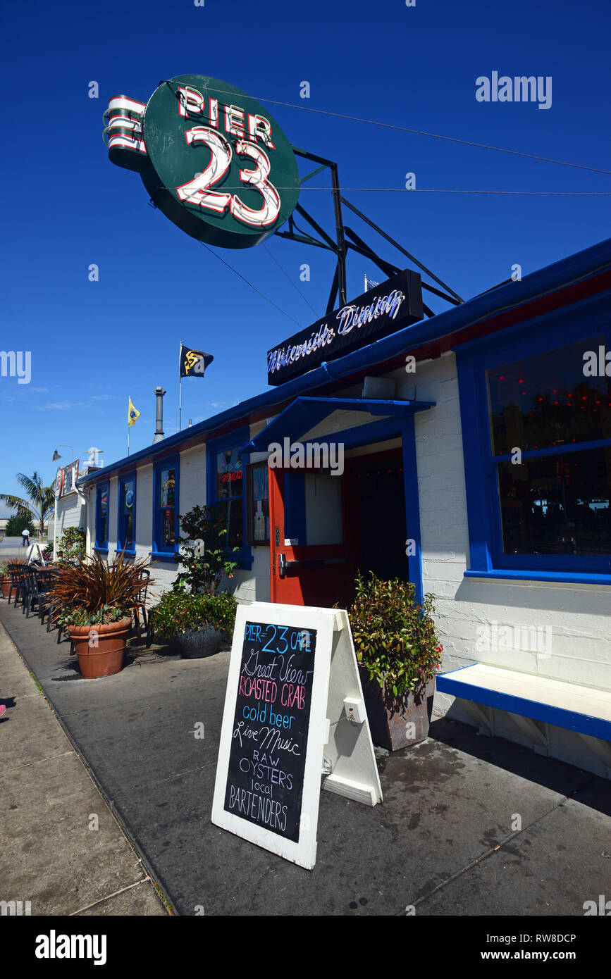 Pier 23 seafood restaurant hi-res stock photography and images - Alamy