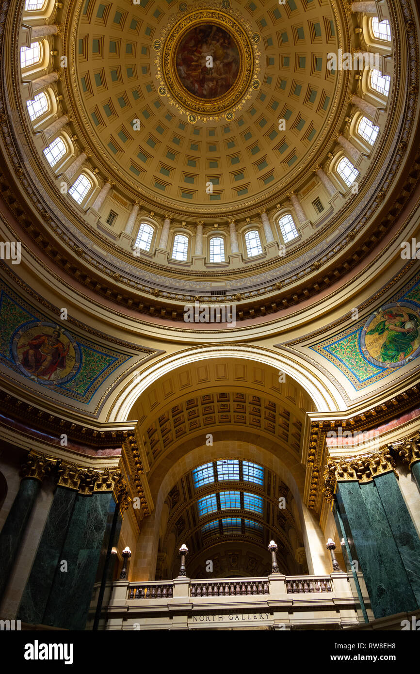 Light entering the rotunda. Madison, Wisconsin, USA Stock Photo - Alamy