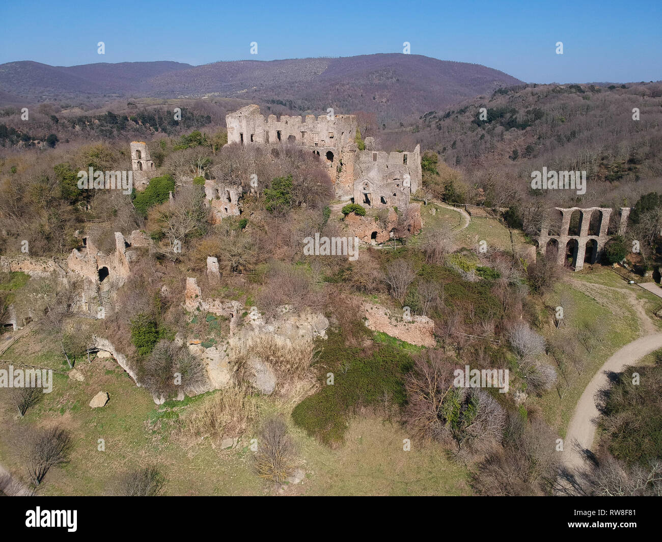 Canale monterano hi-res stock photography and images - Alamy