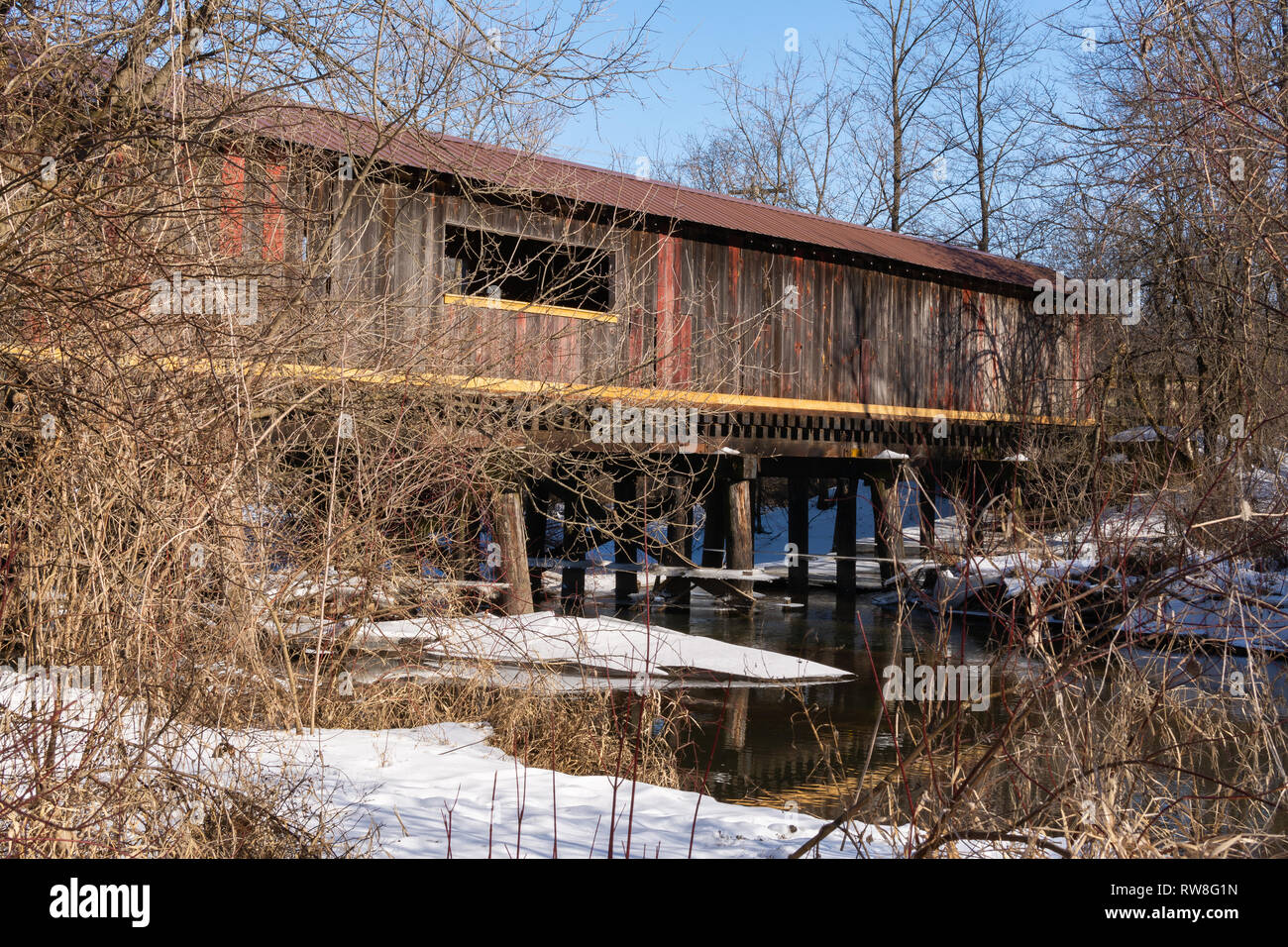 Traditional wooden bridge over creek hi-res stock photography and ...