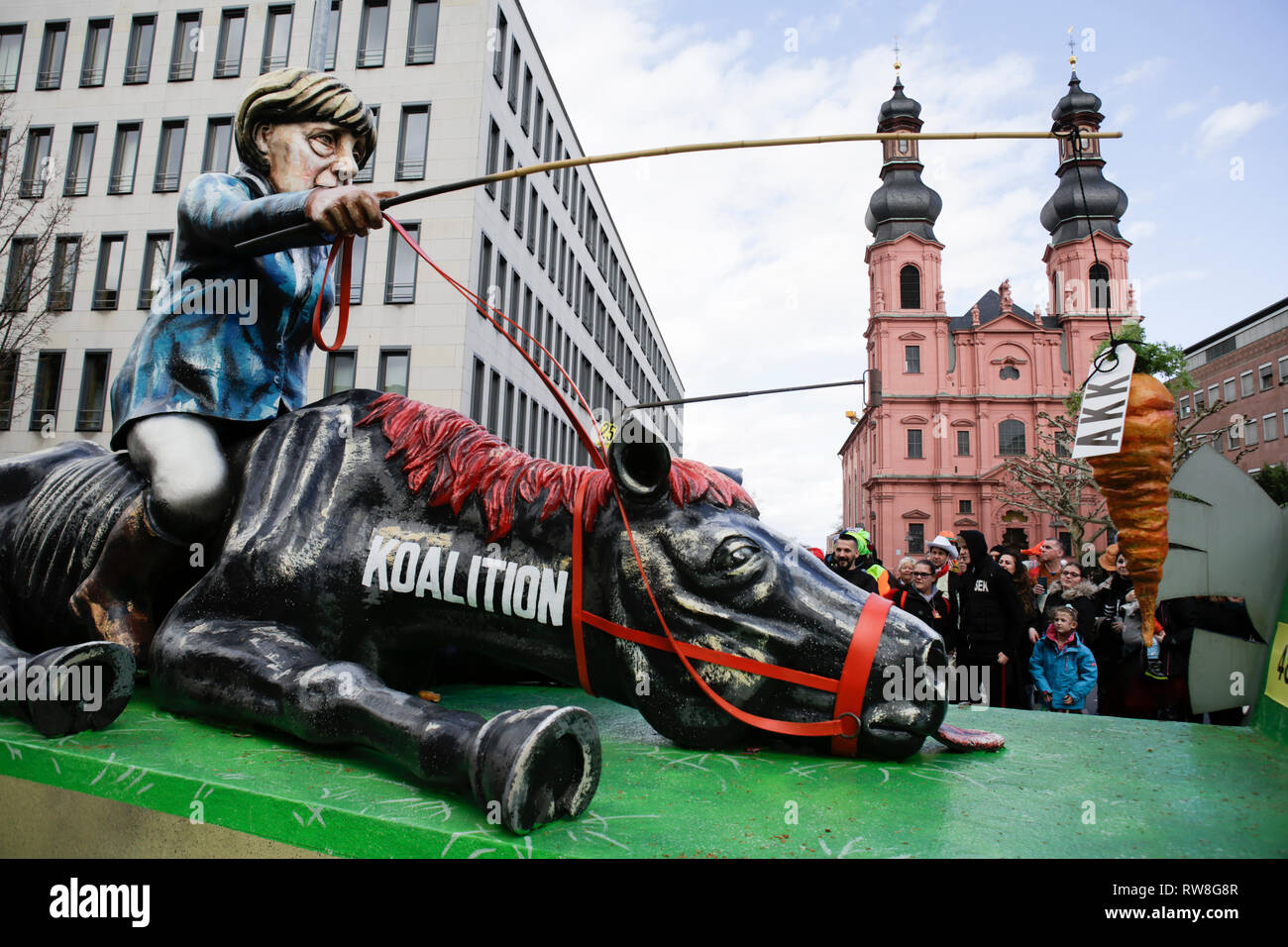 German carnival parade float hi-res stock photography and images - Alamy