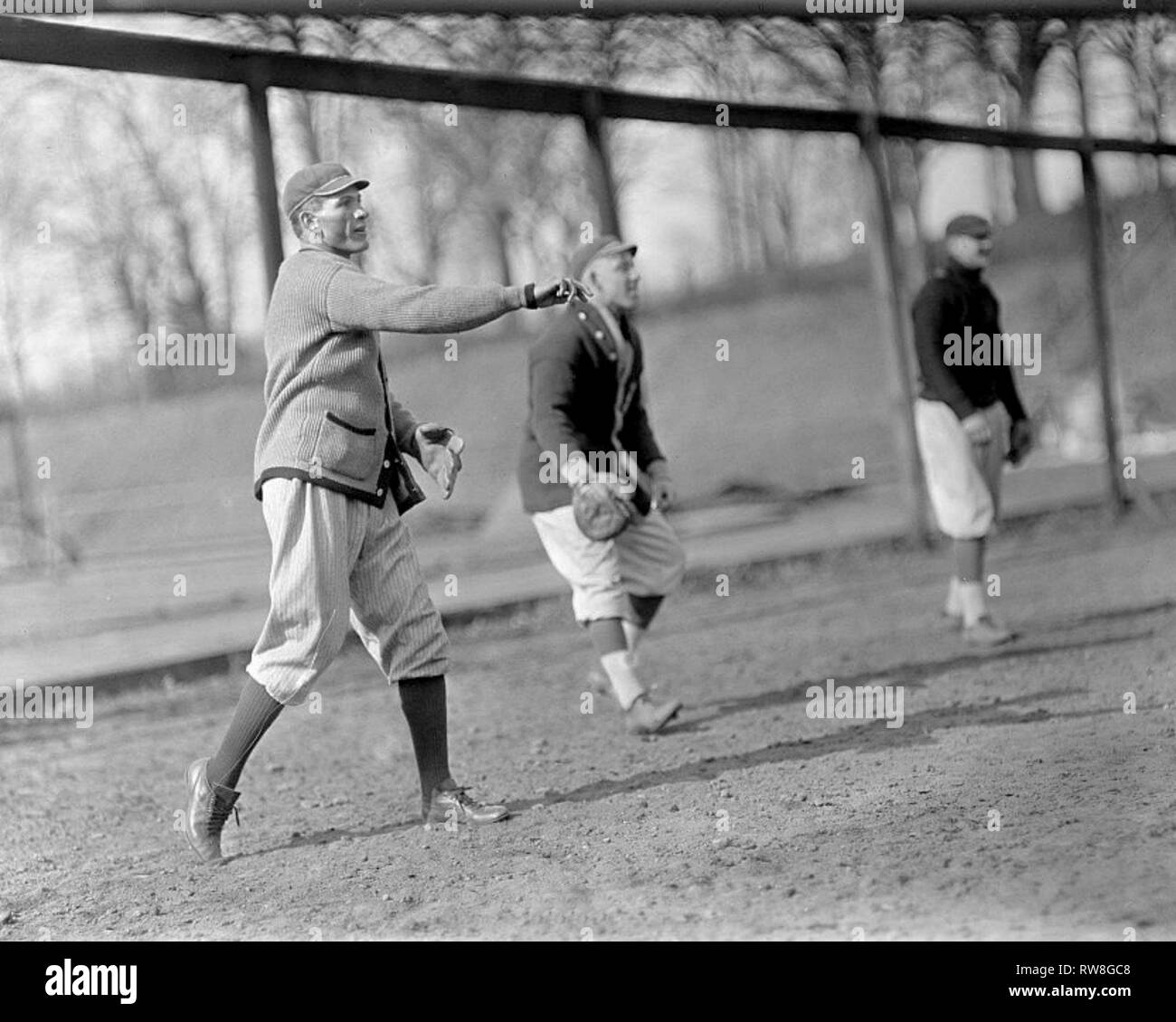 Bert Gallia & Joe Boehling, Washington Senators 1913 Stock Photo - Alamy