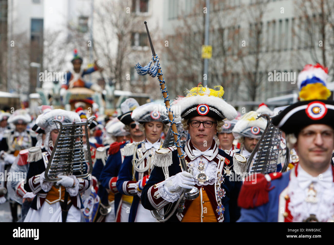 Mainz, Germany. 04th Mar, 2019. Member of the marching band of the ...