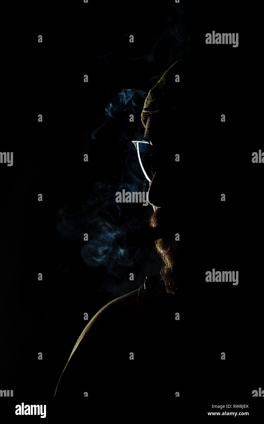 Green Berets U.S. Army Special Forces Group soldier, smoking Stock ...