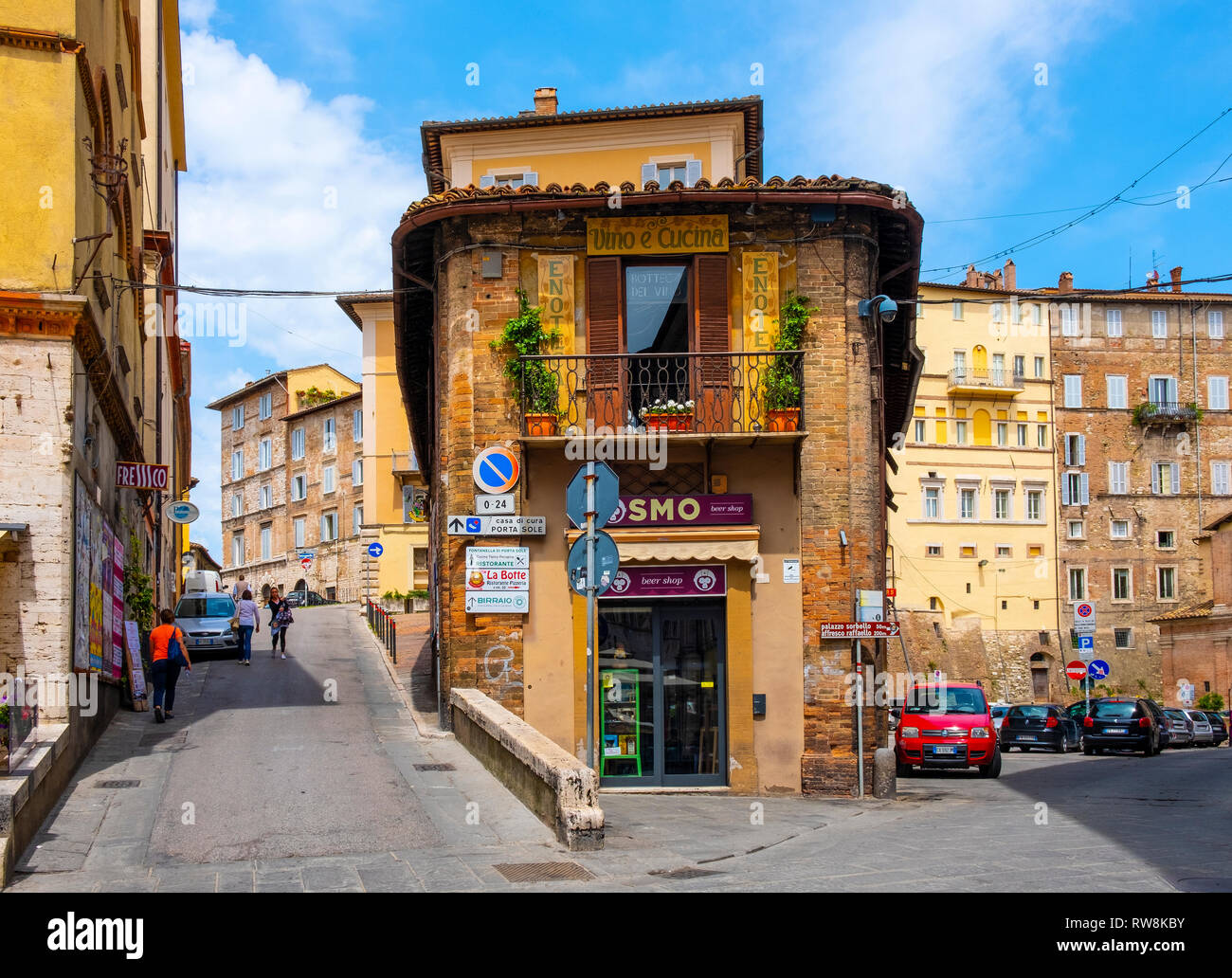 Medieval tenement hi-res stock photography and images - Alamy