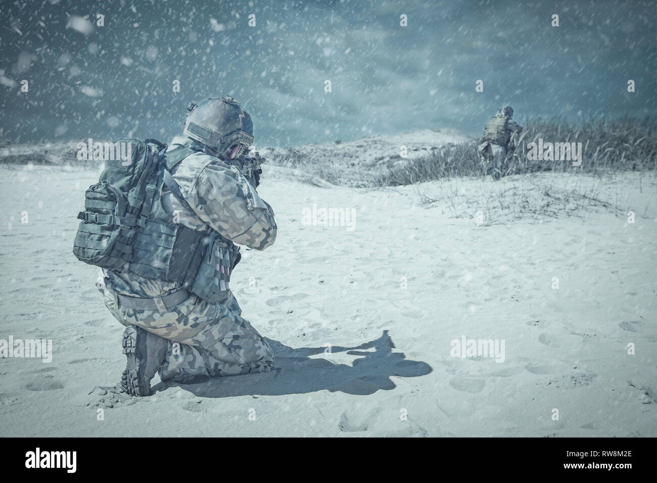 American soldiers in the cold hi-res stock photography and images - Alamy