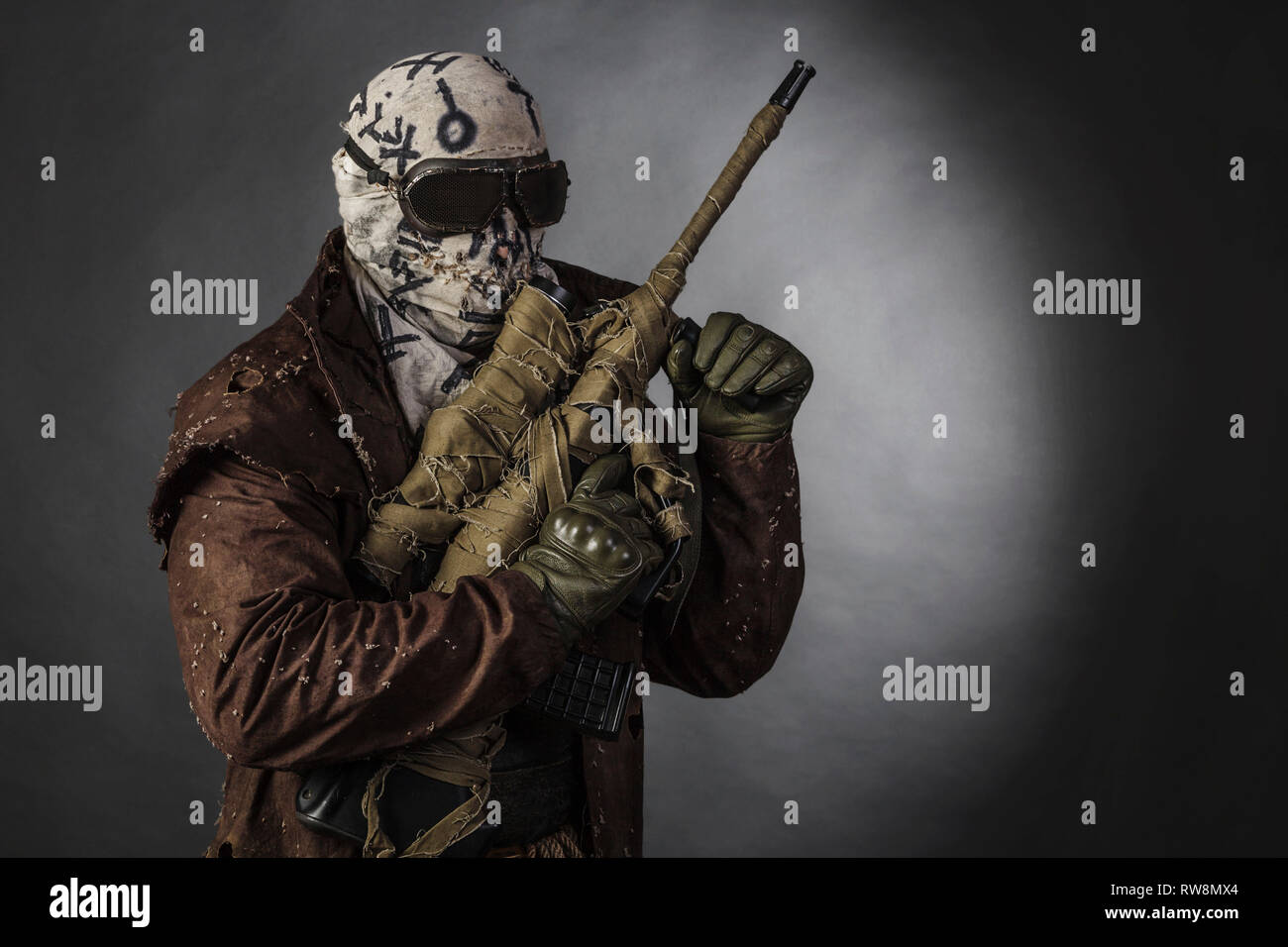 Nuclear apocalypse survivor hi-res stock photography and images - Alamy