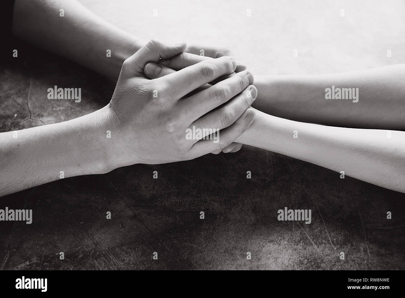 People helping each other elderly hi-res stock photography and images ...