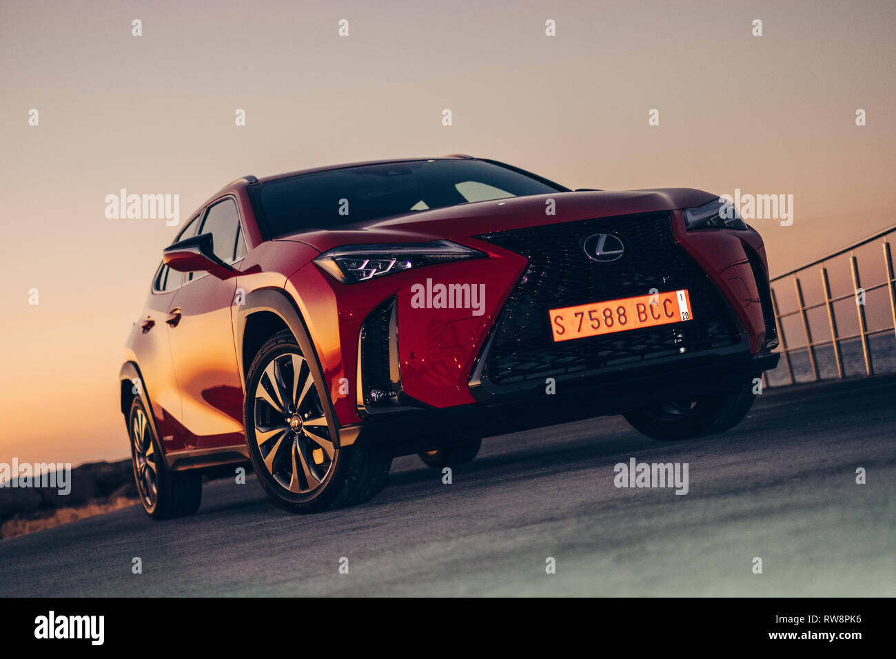 Lexus ux hi-res stock photography and images - Alamy